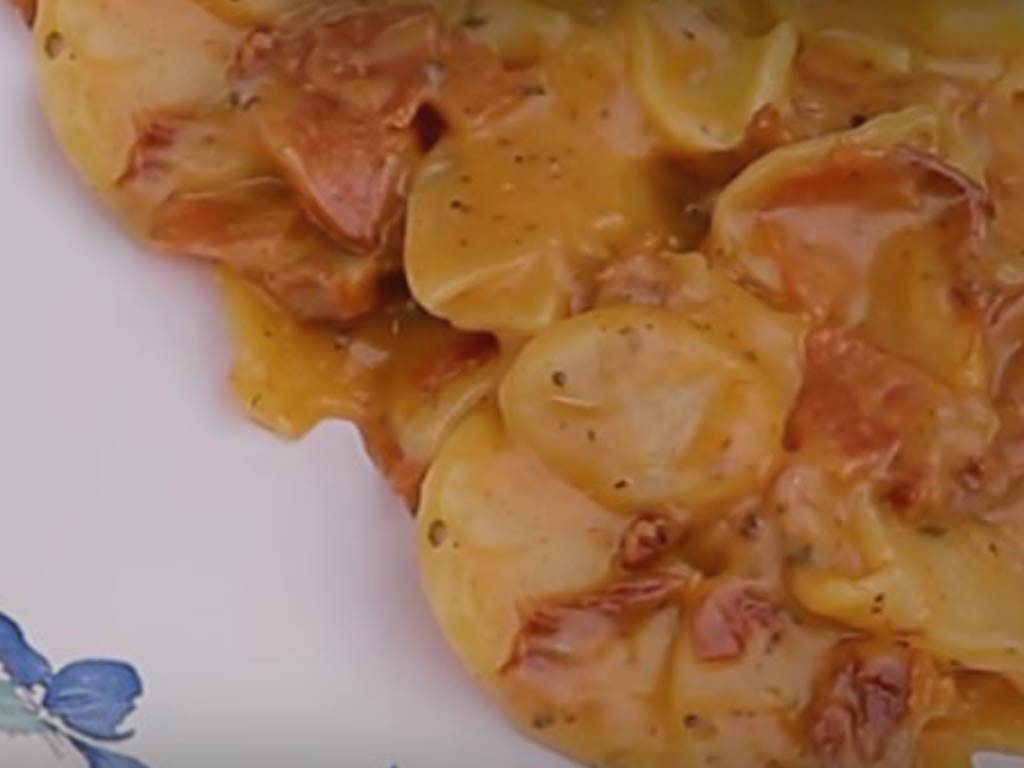 Backpacking Recipe: Pizza Taters - Campsite Cooking Ep. 3 | Sierra Blog